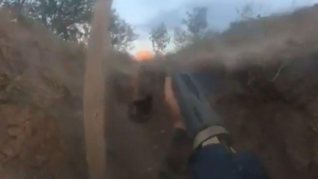 UA Soldier Shoots at FPV Drone