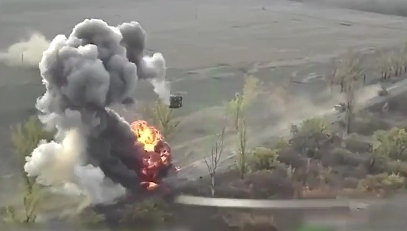 Armored Column Turns Into Airborne Unit