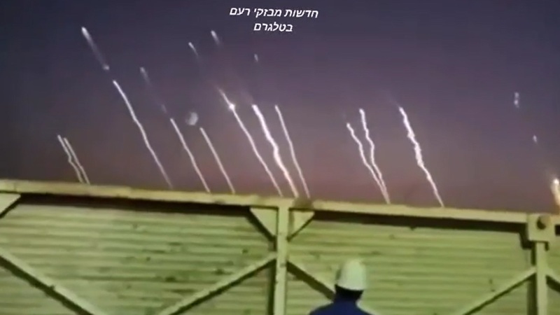 Chinese Civilians Film Iranian Ballistic Missile Attack