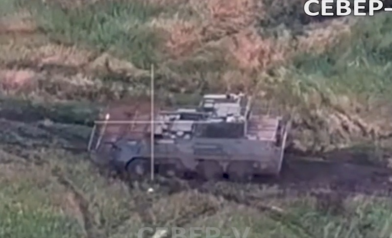 Drones Swarm Disabled Ukrainian Armor