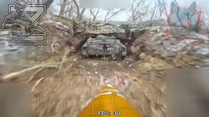 Fiber FPV Drone Hunts BMP