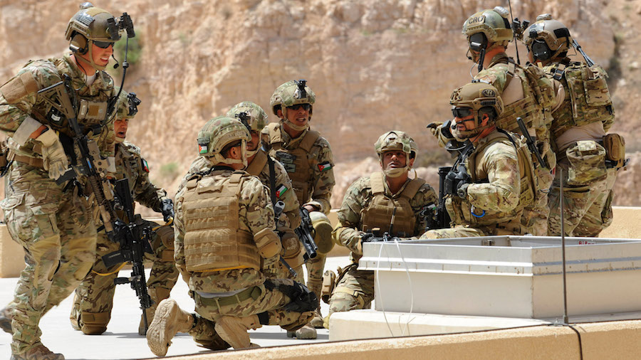 "The Daring" Italian Special Forces In Action