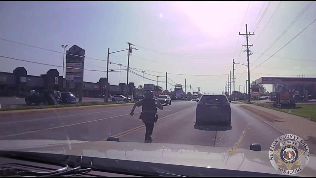 Missouri Cop Saves Driver Having A Heart Attack