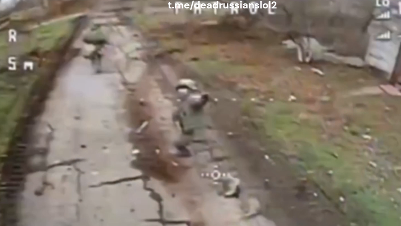 (NSFW) Fleeing Soldier Desperately Whacks Drone