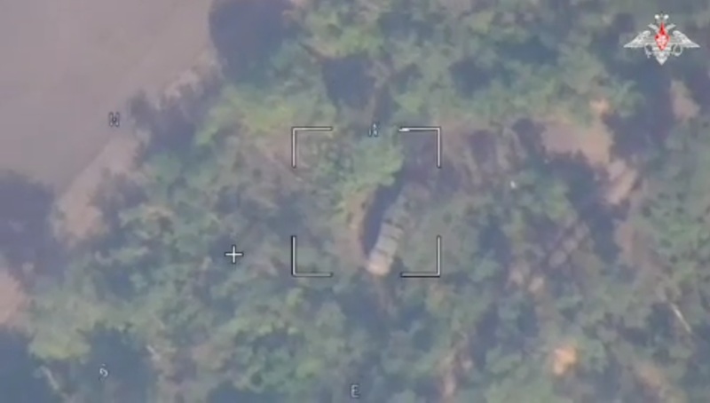 Recon Drone Spots Self-Propelled Gun for Lancet