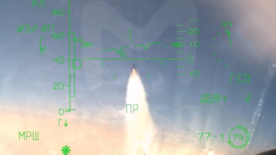 Russian Su-35 Launches Missiles At Ukrainian Aircraft