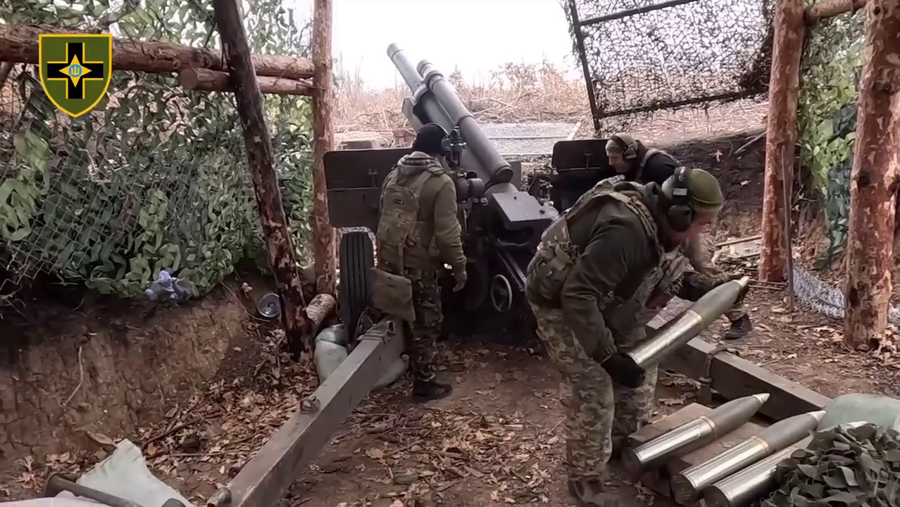 Ukrainian Artillery Strikes In Toretsk
