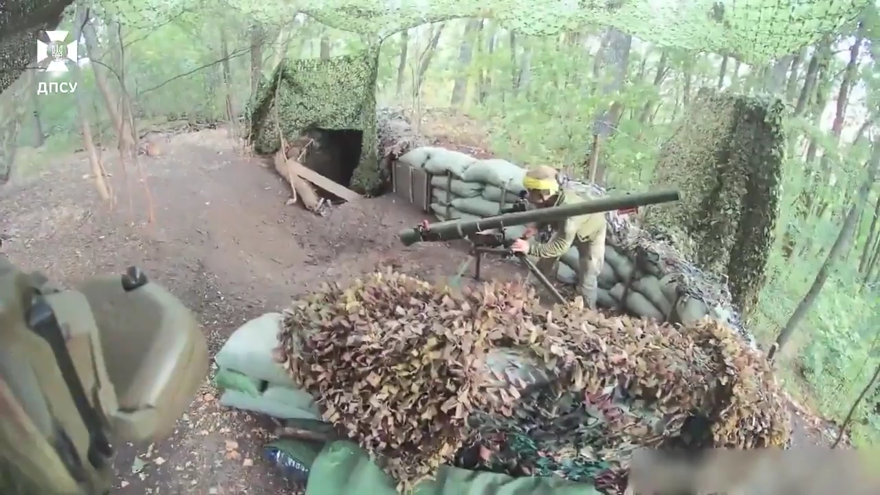 Ukrainian SPG-9 Crew At Work